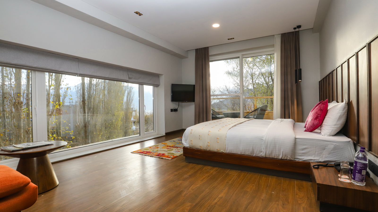 Executive Room with Balcony – Hotel The Kaal